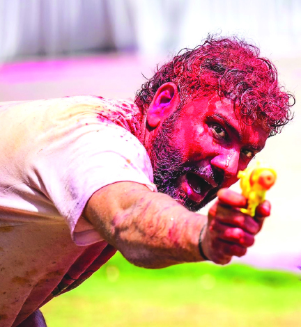 अवघा (विजय)रंग एकचि झाला… – मार्मिक